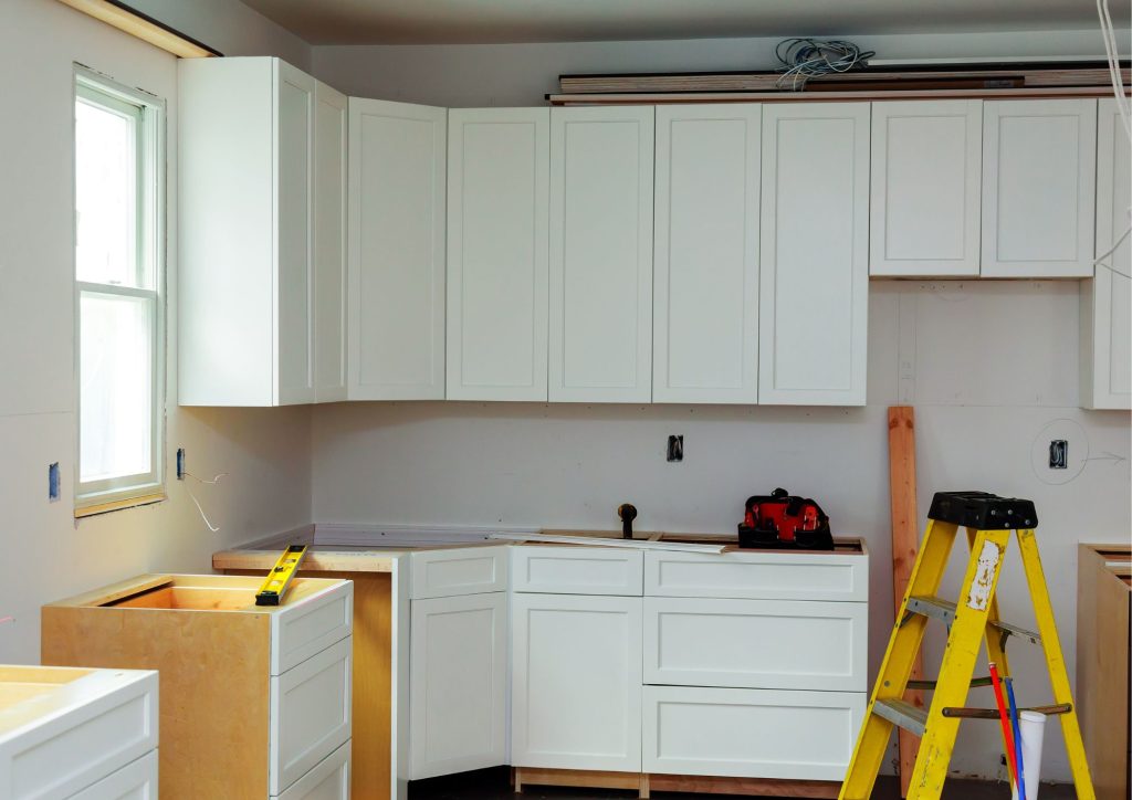 5 Custom Kitchen Cabinet Tips To Achieve Your Dream Kitchen